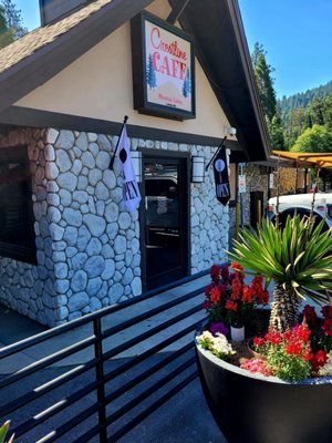 CRESTLINE CAFE - Updated December 2025 - 233 Photos & 553 Reviews ...