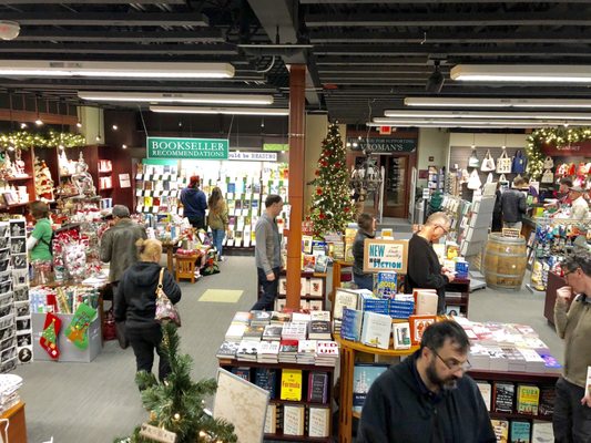 VROMAN’S BOOKSTORE - 663 Photos & 732 Reviews - Bookstores - 695 E ...