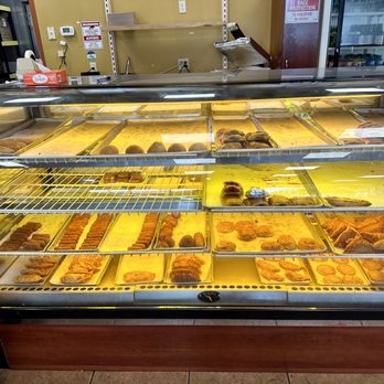 RICKY BAKERY LONDON SQUARE - Updated February 2025 - 99 Photos & 99 ...