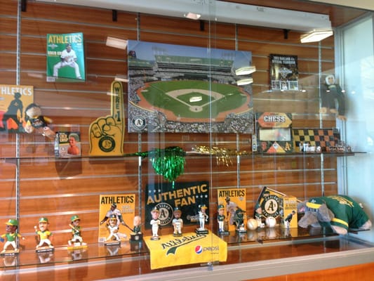 CASTRO VALLEY LIBRARY - Updated December 2025 - 42 Photos & 116 Reviews ...