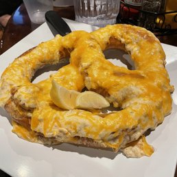 LOONEY’S PUB - Updated October 2025 - 281 Photos & 395 Reviews - 8150 ...