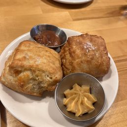 JUNEBERRY TABLE - Updated October 2025 - 276 Photos & 181 Reviews ...