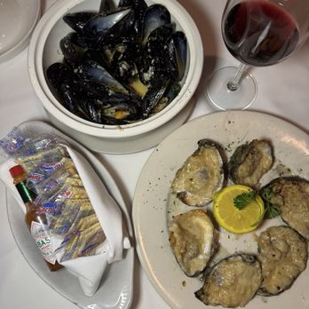 HAL’S THE STEAKHOUSE - Updated July 2025 - 852 Photos & 977 Reviews ...