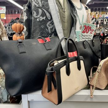 TURN STYLE CONSIGNMENT - Updated December 2025 - 52 Photos - 13744 83rd ...