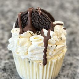 SWEET SURRENDER BAKERY - Updated August 2025 - 569 Photos & 495 Reviews ...