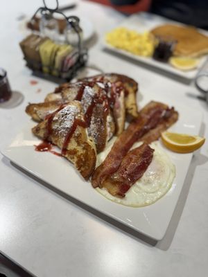 SUNFLOWER CAFE - Updated December 2025 - 116 Photos & 111 Reviews ...