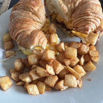 CAFE PONTALBA - Updated May 2024 - 514 Photos & 636 Reviews - 546 Saint ...