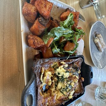 BLUEBIRD KITCHEN - Updated June 2024 - 250 Photos & 169 Reviews - 2405 ...