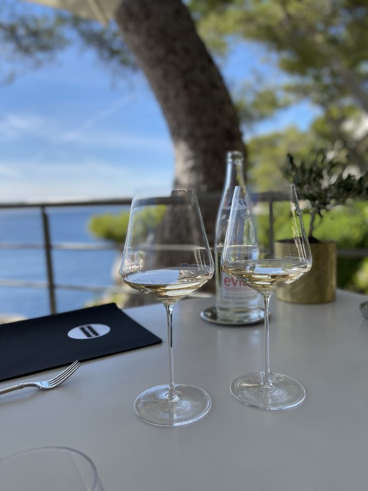 LES ROCHES BLANCHES - Updated September 2024 - 12 Photos & 16 Reviews ...