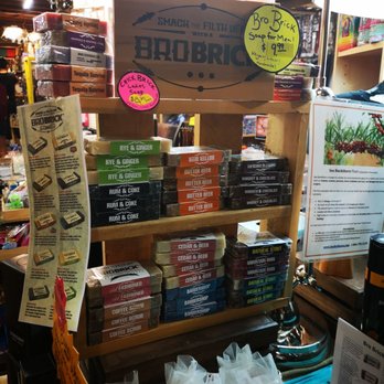 THE JUNQUE CELLAR - Updated December 2025 - 36 Photos & 35 Reviews ...