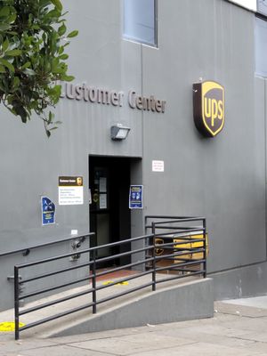 UPS CUSTOMER CENTER - Updated October 2025 - 95 Photos & 649 Reviews ...