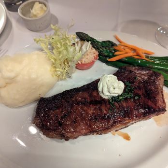HARRIS’ RESTAURANT - Updated June 2024 - 2354 Photos & 2145 Reviews ...