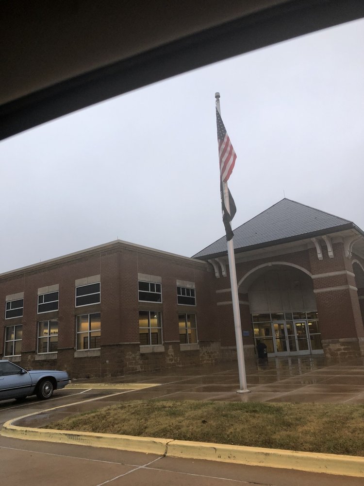 USPS - Updated July 2025 - 15 Reviews - 10400 Vineyard Blvd, Oklahoma ...