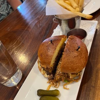 THUNDER BURGER & BAR - Updated March 2025 - 523 Photos & 890 Reviews ...