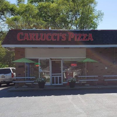 CARLUCCI’S PIZZA - 163 Photos & 88 Reviews - Pizza - 890 Fuller Ave NE ...