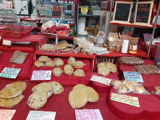 THE FUDGE LADY - 25 Photos - 22525 Ecorse Rd, Taylor, MI - Yelp