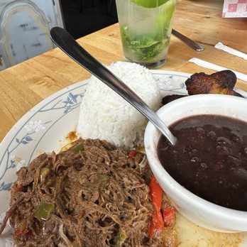 EL AMBIA CUBANO - Updated December 2025 - 506 Photos & 721 Reviews ...