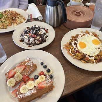 POMEGRANATE RESTAURANT - Updated May 2025 - 343 Photos & 533 Reviews ...