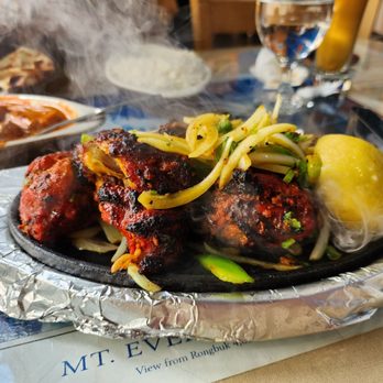 HIMALAYAN CAFE - Updated June 2024 - 510 Photos & 648 Reviews - 36 S ...