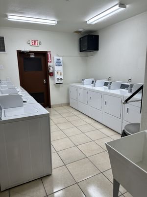 SUN RESORTS RV PARK - Updated November 2025 - 30 Photos & 37 Reviews ...