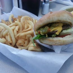 HURRICANE’S RESTAURANT & DRIVE-IN - Updated December 2025 - 152 Photos ...