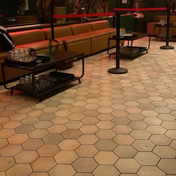 ISABELLE’S - Updated December 2025 - 19 Photos - 548 King Street W ...