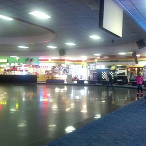 FUN ZONE SKATE CENTER - 40 Photos & 12 Reviews - 465 Westgate Pkwy ...