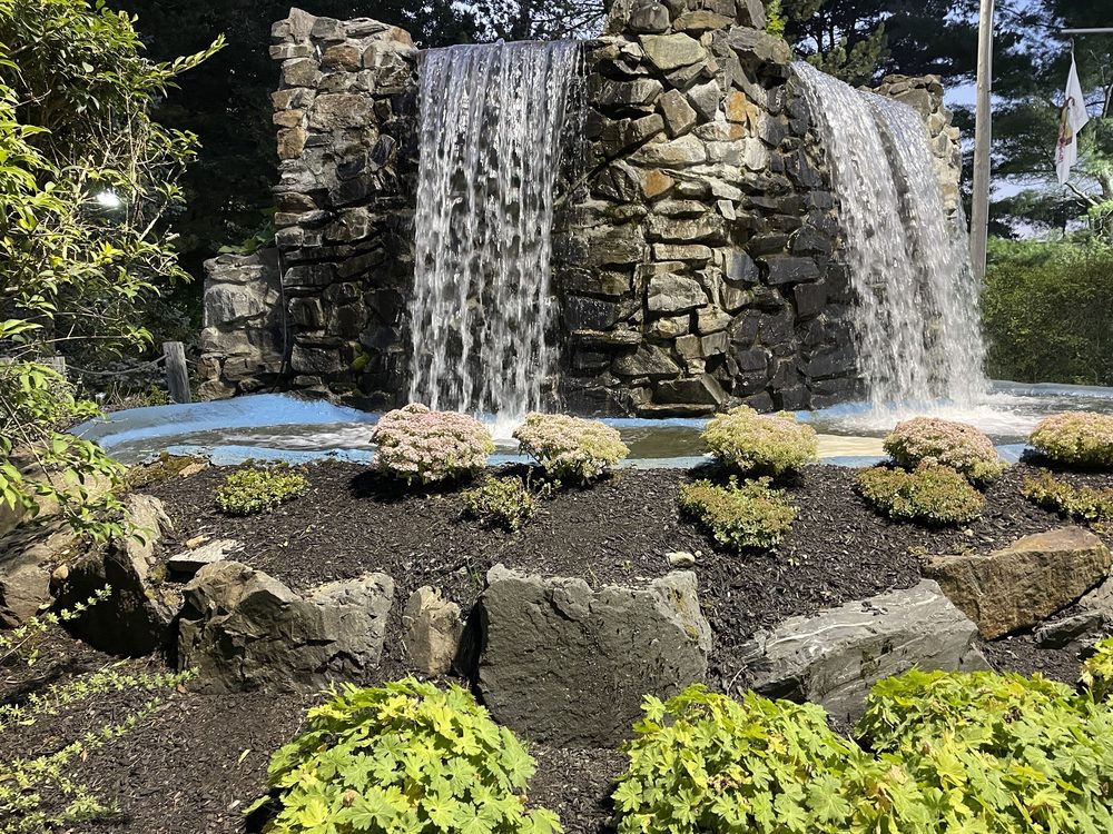 CAPTAIN’S COVE ADVENTURE GOLF - Updated May 2026 - 38 Photos & 21 ...