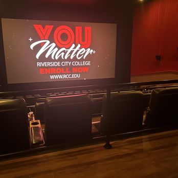 REGAL RIVERSIDE PLAZA - Updated December 2025 - 314 Photos & 337 ...