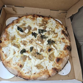 ZONI’S BROOKLYNN BRICK COAL PIZZERIA - Updated January 2026 - 87 Photos ...