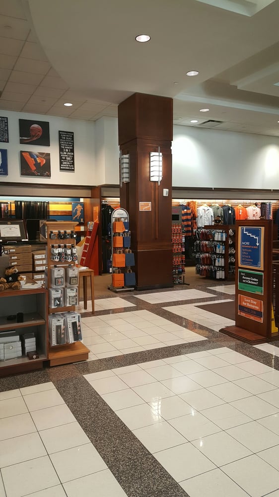 ILLINI UNION BOOKSTORE - 11 Photos & 11 Reviews - 809 S Wright St ...