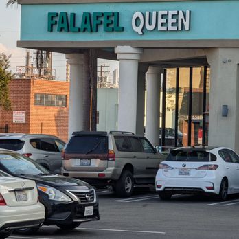FALAFEL QUEEN - Updated May 2025 - 22 Photos & 21 Reviews - 130 E Grand ...