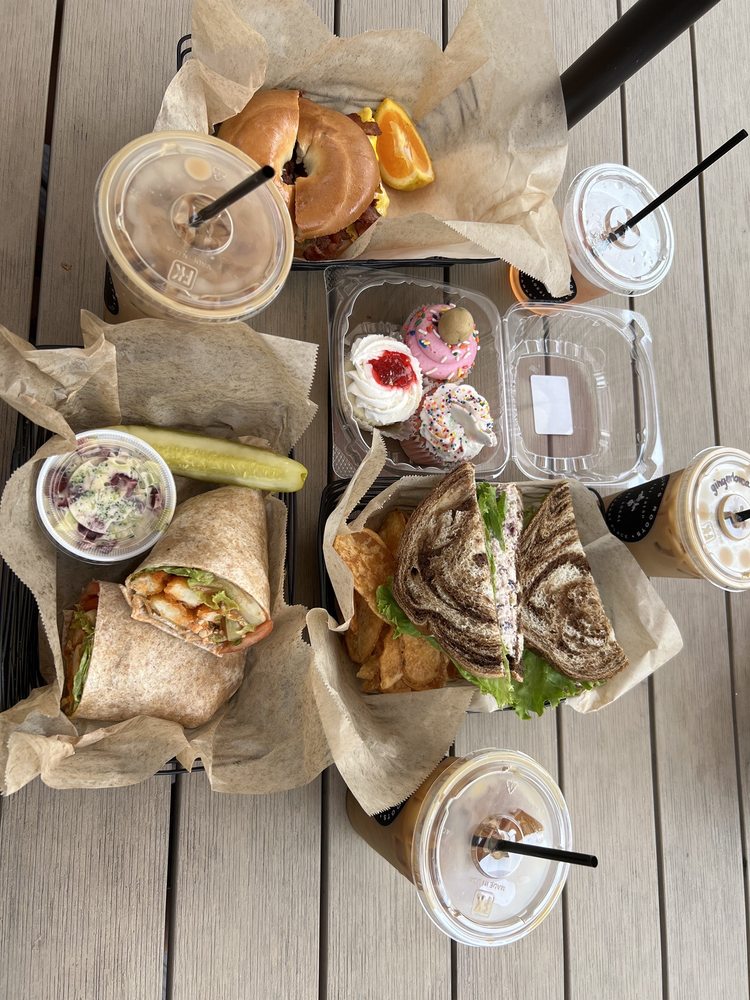 KELLY’S ROOTS CAFE & MARKETPLACE - Updated October 2025 - 84 Photos ...