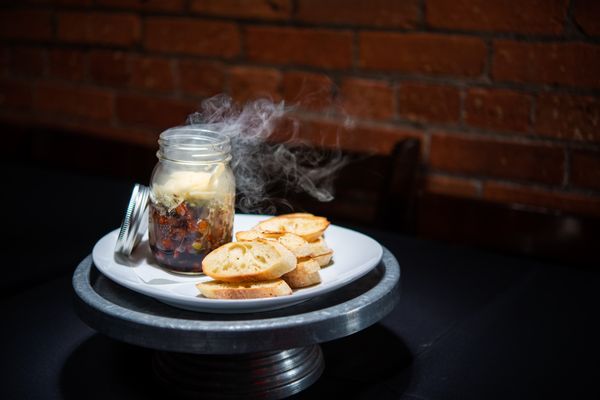 SCREAMERS FAMILY RESTAURANT - 141 Photos & 146 Reviews - 803 Q St ...