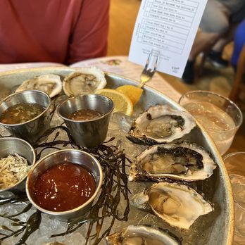 KING’S FISH HOUSE - PINE AVE - 2430 Photos & 2023 Reviews - 100 W ...