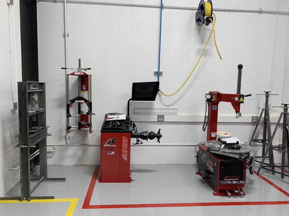 CARSTAR PACIFIC COAST COLLISION CENTER - 60 Photos & 37 Reviews - 3480 ...