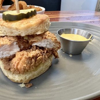 THE MACINTOSH - 1011 Photos & 1145 Reviews - 2119 E Camelback Rd ...