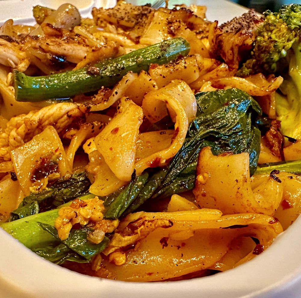 SAM THAI CUISINE - Updated January 2026 - 37 Photos & 67 Reviews - 4440 ...