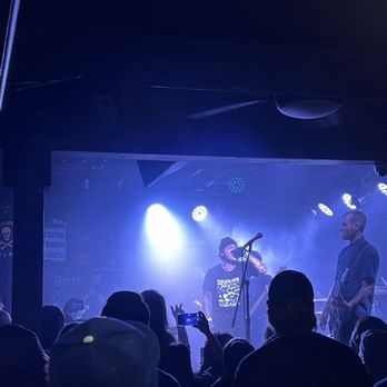 CHAIN REACTION - Updated October 2025 - 172 Photos & 263 Reviews - 1652 ...