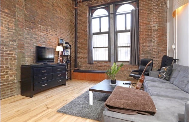 OPERA HOUSE LOFTS - Updated July 2025 - 27 Arion Pl, Brooklyn, New York ...