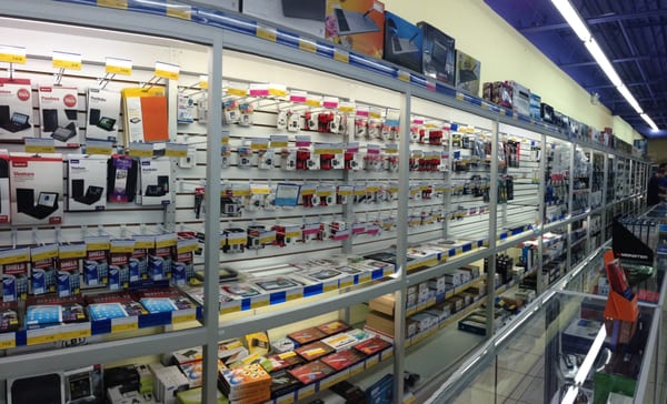 CANADA COMPUTERS - Updated December 2025 - 14 Reviews - 15 Westney Road ...