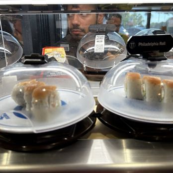 KURA REVOLVING SUSHI BAR - Updated August 2024 - 141 Photos & 54 ...