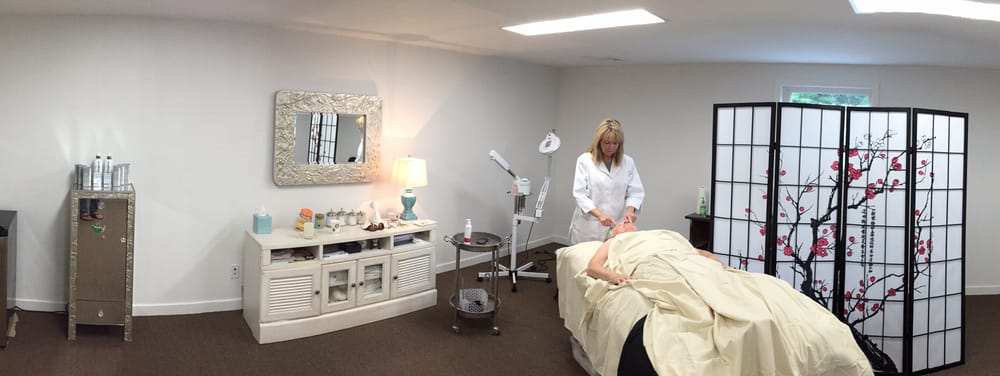 TERRY BANTA MASSAGE & FACIALS - 117 Mt Pleasant Rd, Newtown ...