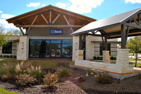 R BANK - Updated October 2025 - 33 Photos & 18 Reviews - 3600 E Palm ...