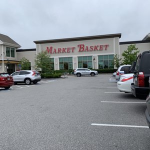 WINDFALL MARKET - 24 Photos & 49 Reviews - 77 Scranton Ave, Falmouth ...