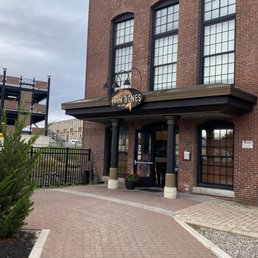 FISH BONES GRILL - Updated December 2025 - 170 Photos & 213 Reviews ...