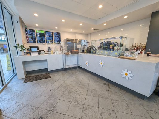 CAFE DAISY - Updated January 2026 - 68 Photos & 24 Reviews - 700 Bishop ...