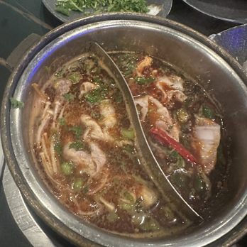 SUPREME POT - 1268 Photos & 561 Reviews - 3 St Francis Square, Daly ...