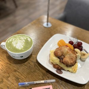 COLBY’S GRILL AT THE STATION - 15 Photos & 28 Reviews - 5725 E Covell ...