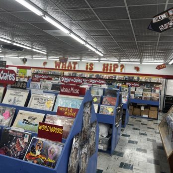 PEACHES RECORDS - Updated October 2025 - 281 Photos & 131 Reviews ...